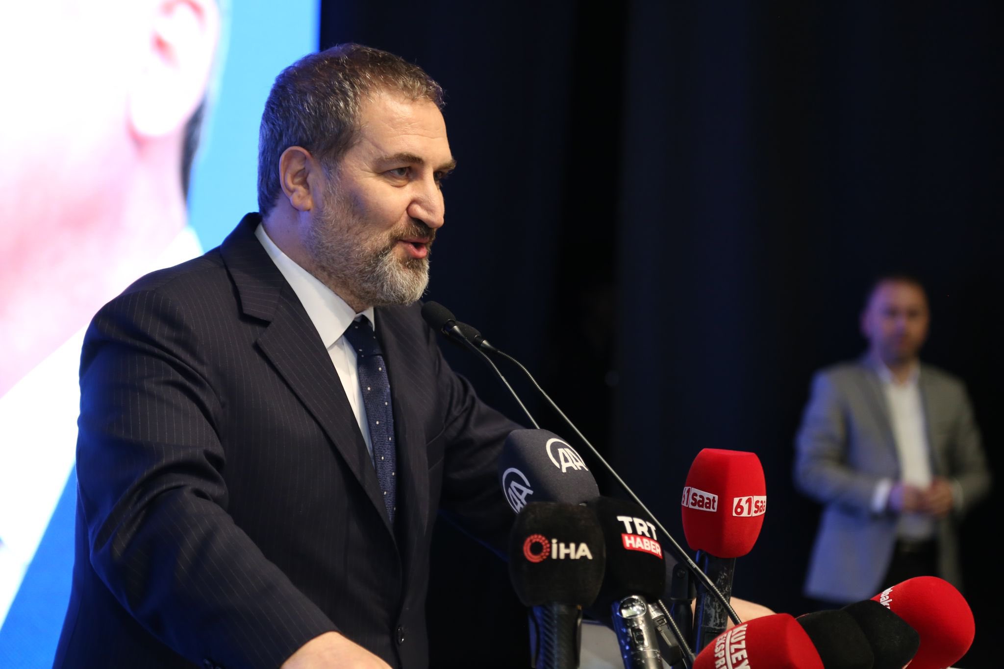 AK Parti Trabzon Milletvekili Adayı Mustafa Şen'den bayram mesajı ...