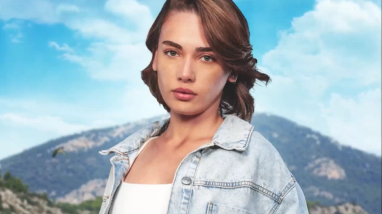 Maviye Sürgün Azra Kimdir? Mina Koyuncular Kimdir? - Trabzon Haber | Son Dakika Trabzonspor ...